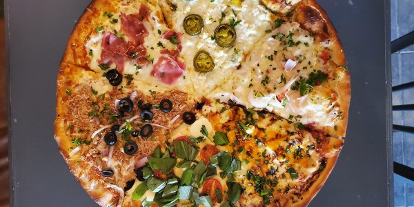 CAZZA PIZZA | HULL Delivery | Gatineau Delivery